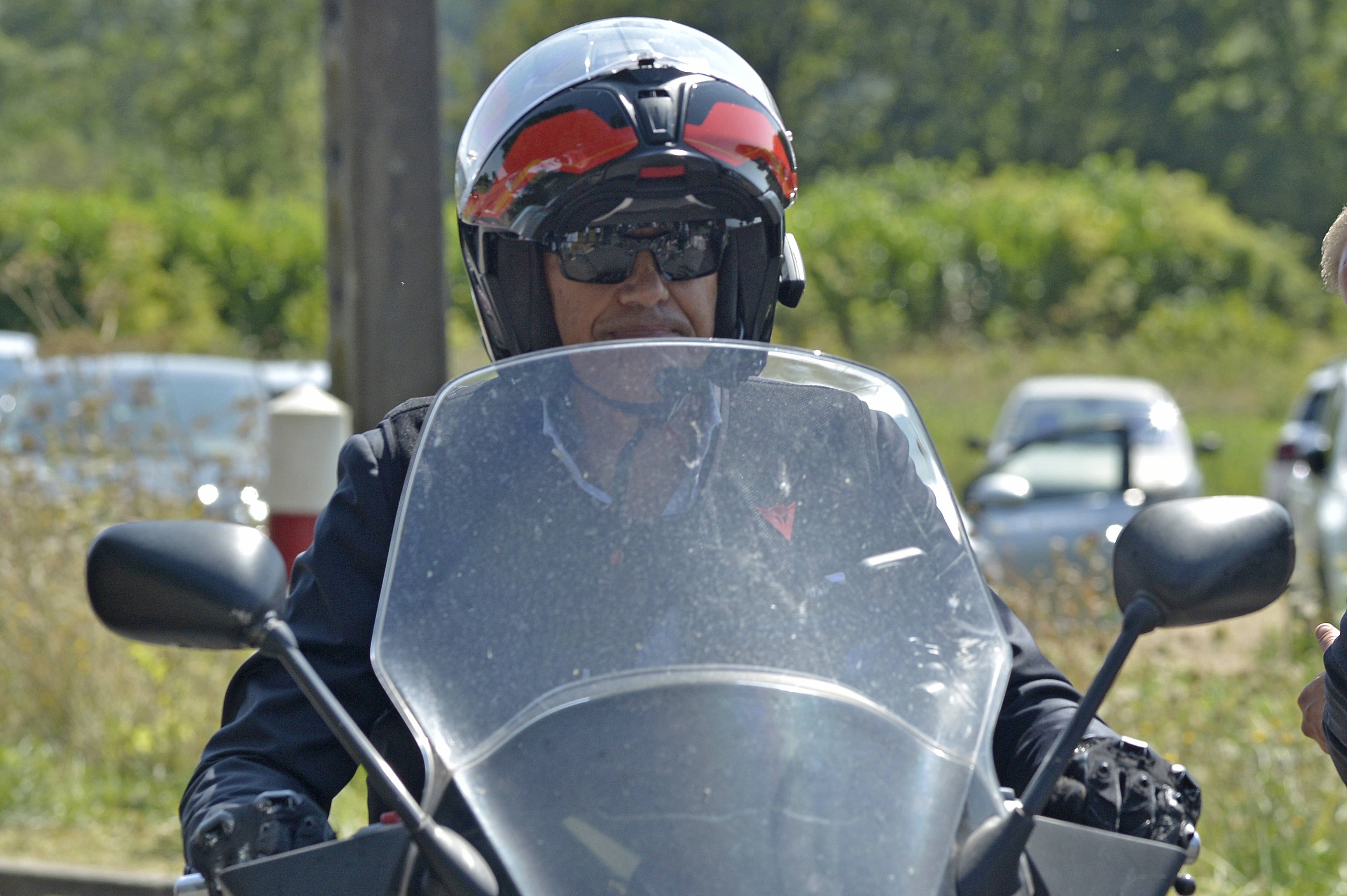 Gala.fr - Obsèques Richard Anthony - Gala