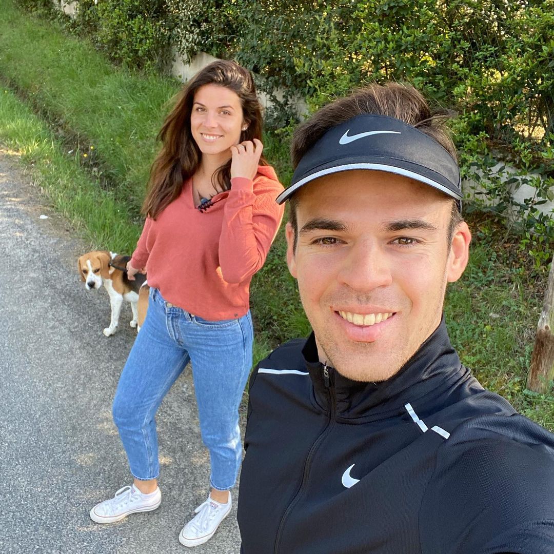 Qui est Julia Vial, la compagne du rugbyman Charles Ollivon ? - Télé ...