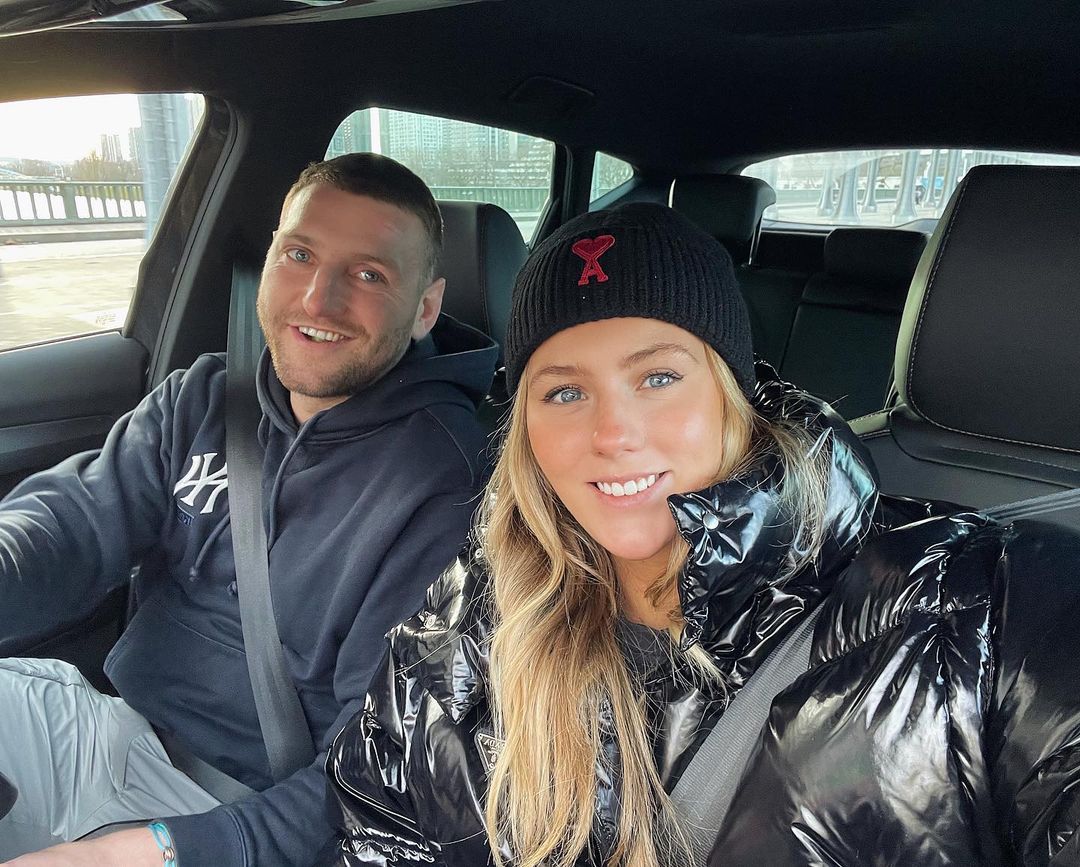 Qui est Julia Vial, la compagne du rugbyman Charles Ollivon ? - Télé ...