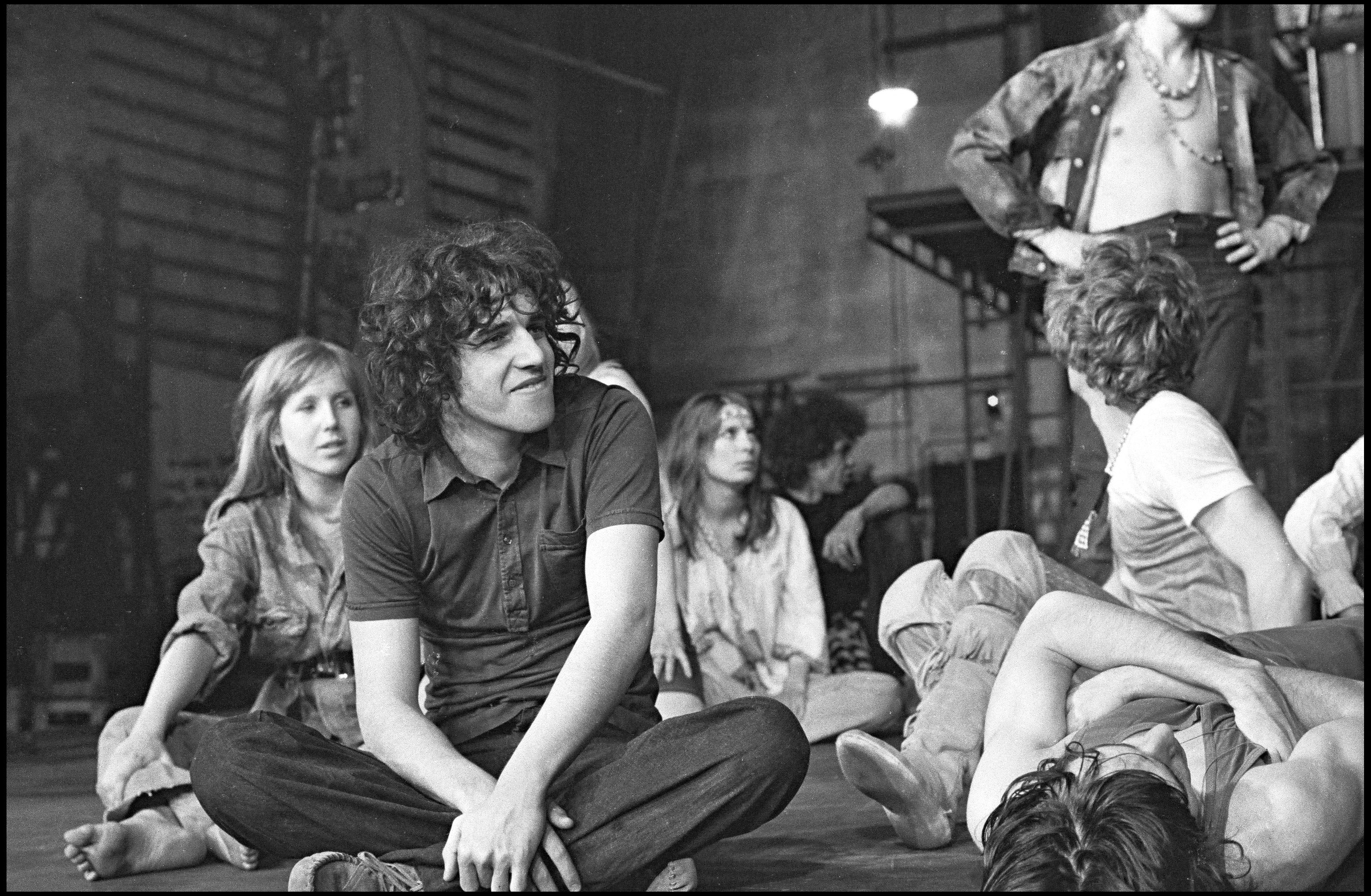 Julien Clerc : découvrez l'évolution physique du chanteur - Voici