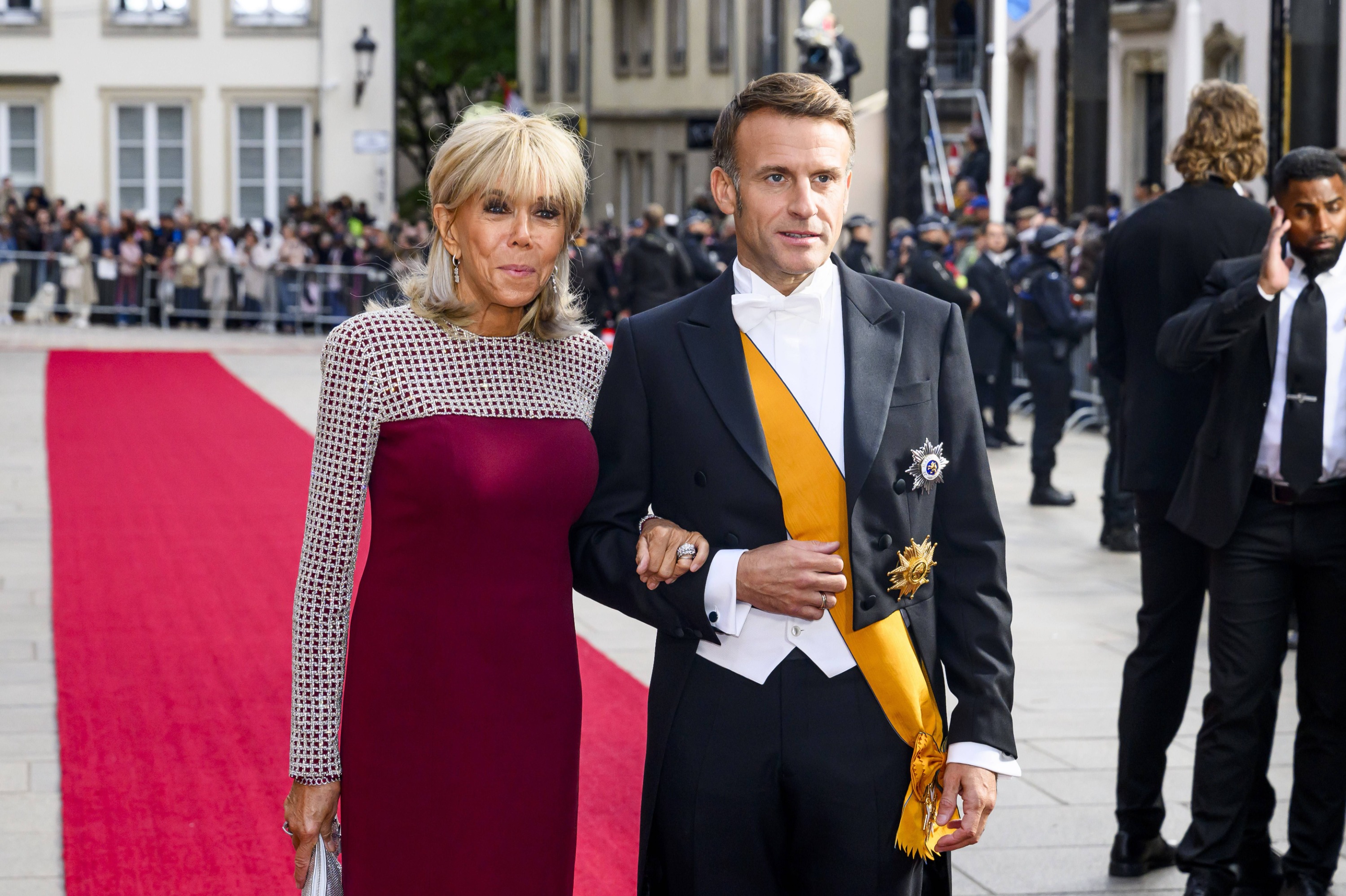 Emmanuel et Brigitte Macron à l'inauguration de la Maison de l'Elysée à ...